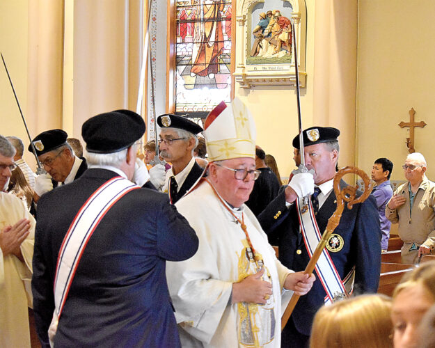 Holy visit in New Ulm | News, Sports, Jobs - Marshall Independent